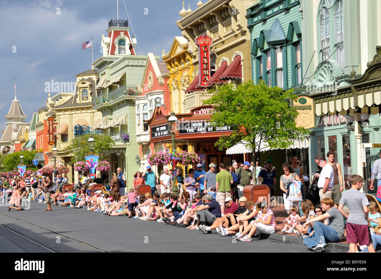 Crowd on Main Street waits for daily parade to begin at Walt Disney ...