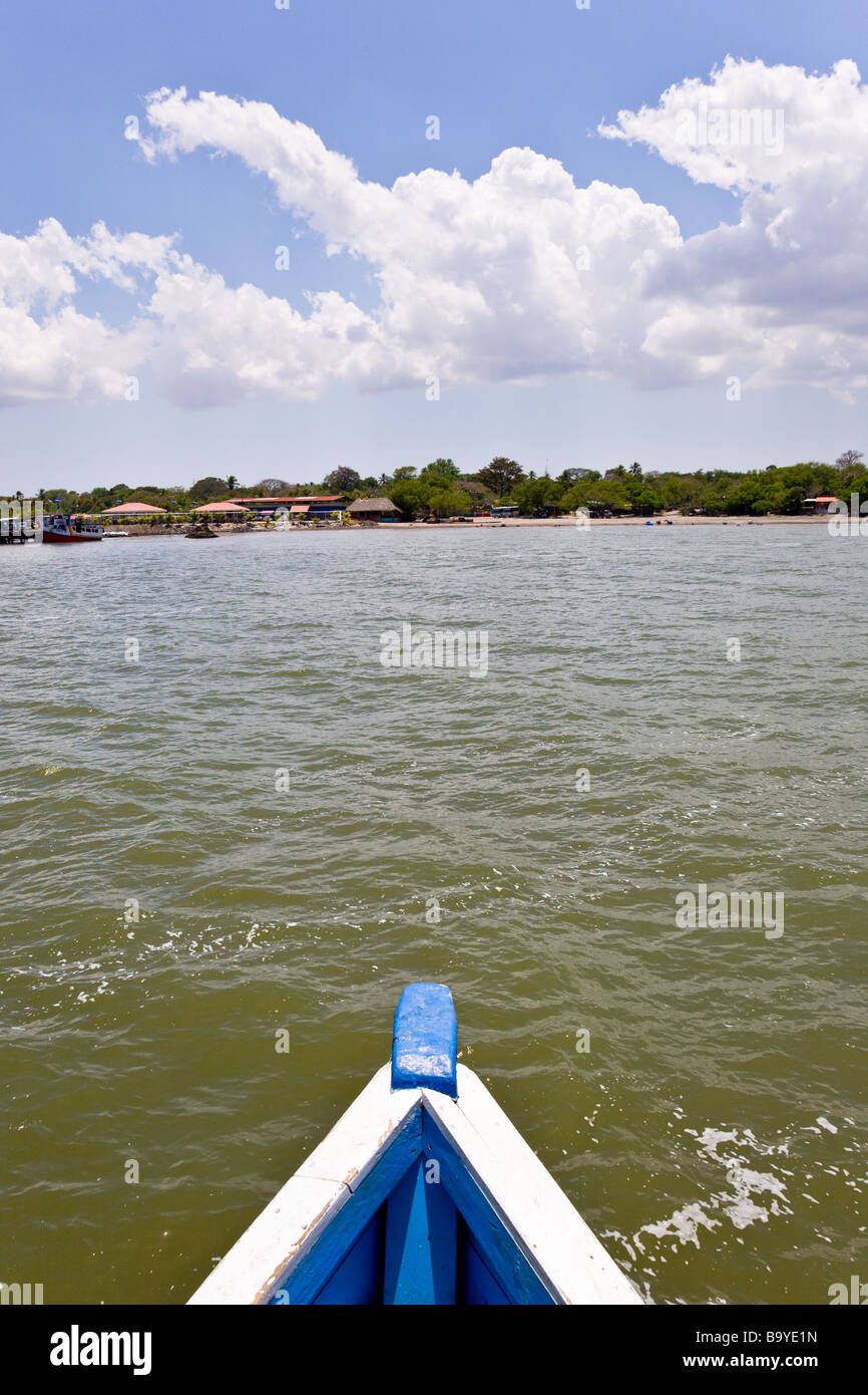 Boat on Lake Cocibolca pulling into San Jorge, Nicaragua Stock Photo ...