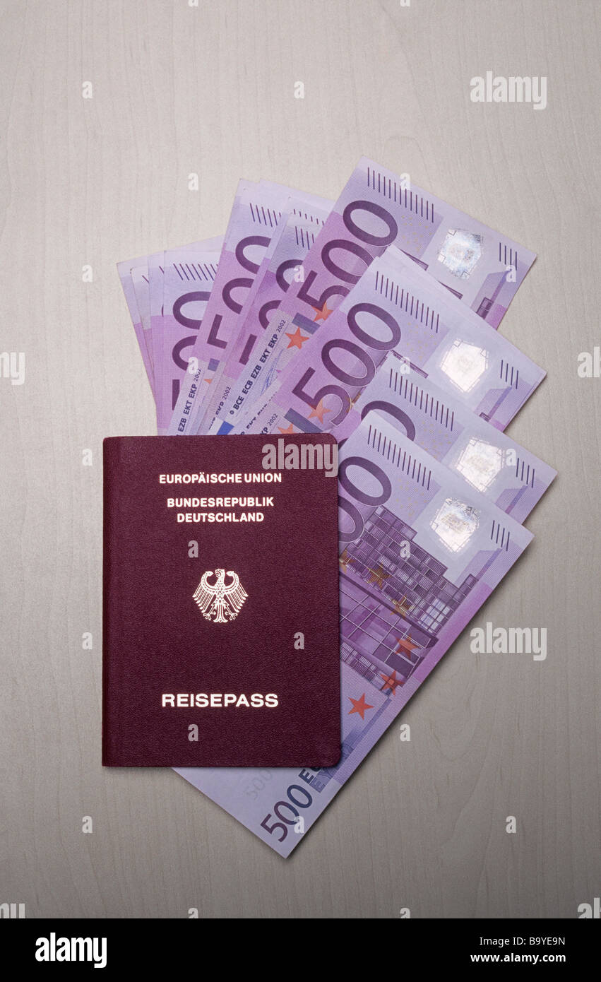 Funfhundert euro scheine hi-res stock photography and images - Alamy