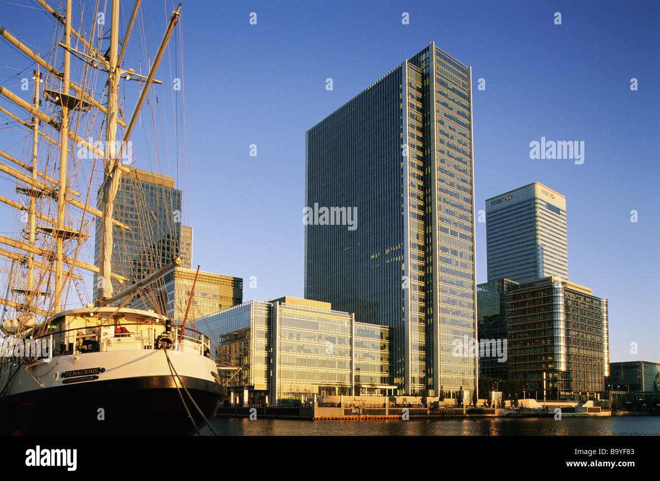 Detail of office building dockland hi-res stock photography and images ...