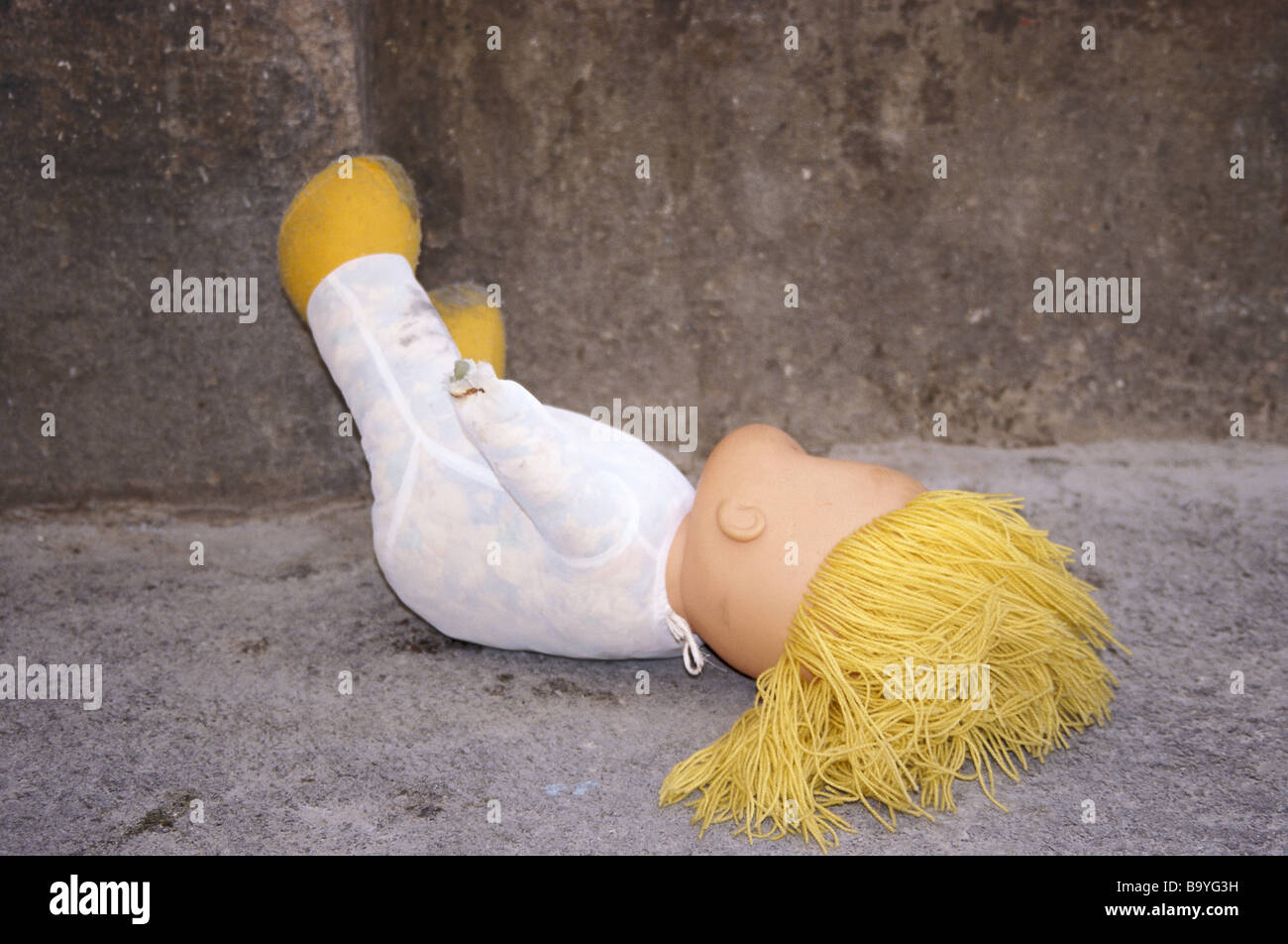 Child kidnapping hi-res stock photography and images - Alamy