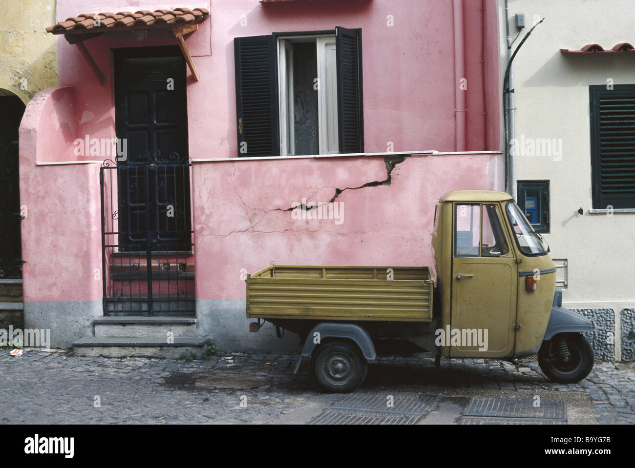 Pink three wheeler hi-res stock photography and images - Alamy