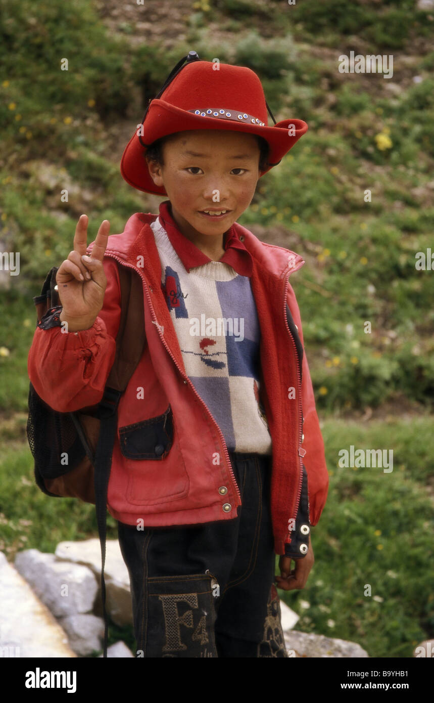 Hand gestures chinese sign language hi-res stock photography and images ...