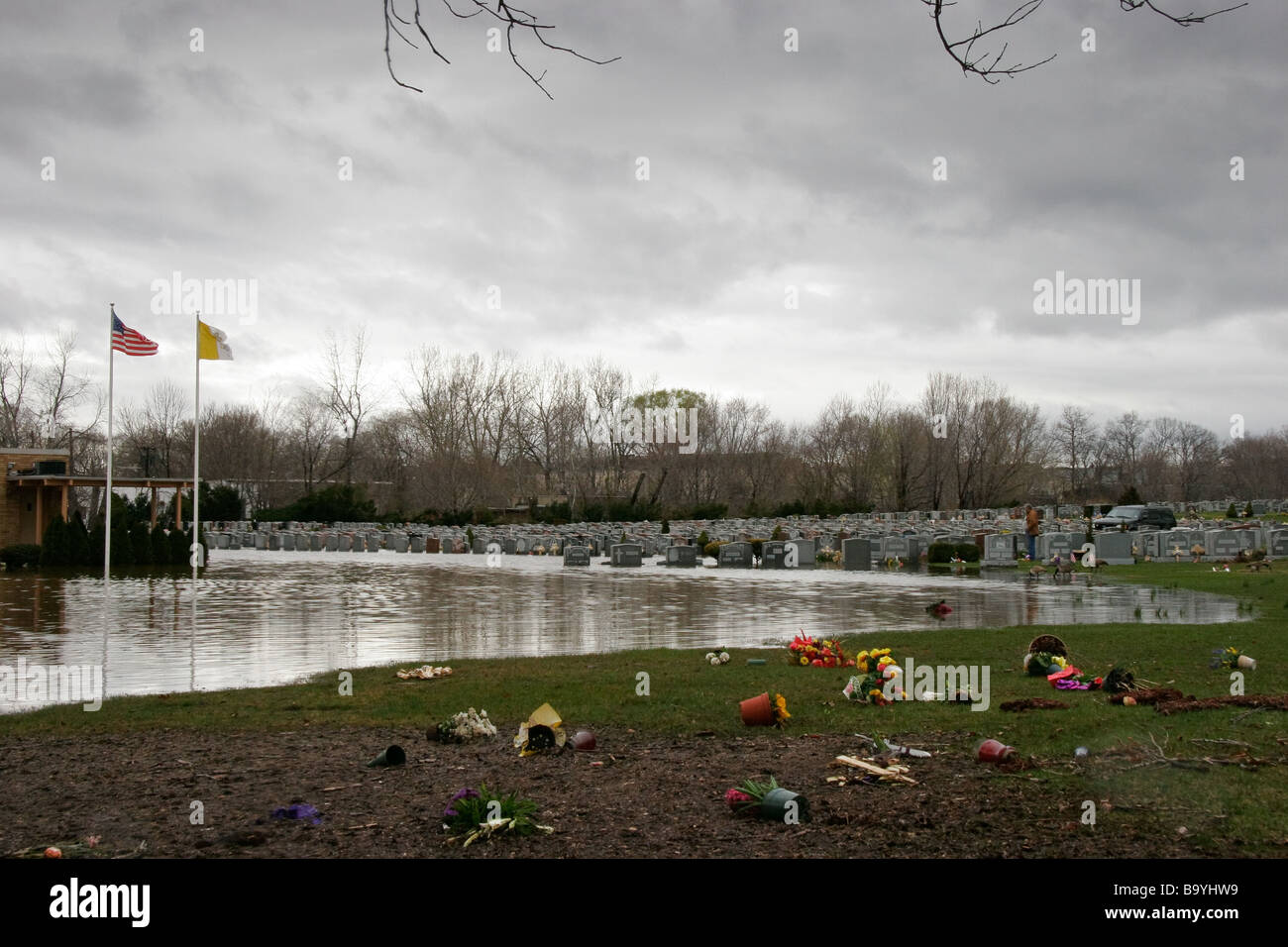 Flooded cemetery hi-res stock photography and images - Alamy