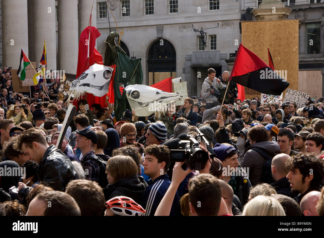 Anti globalization hi-res stock photography and images - Alamy