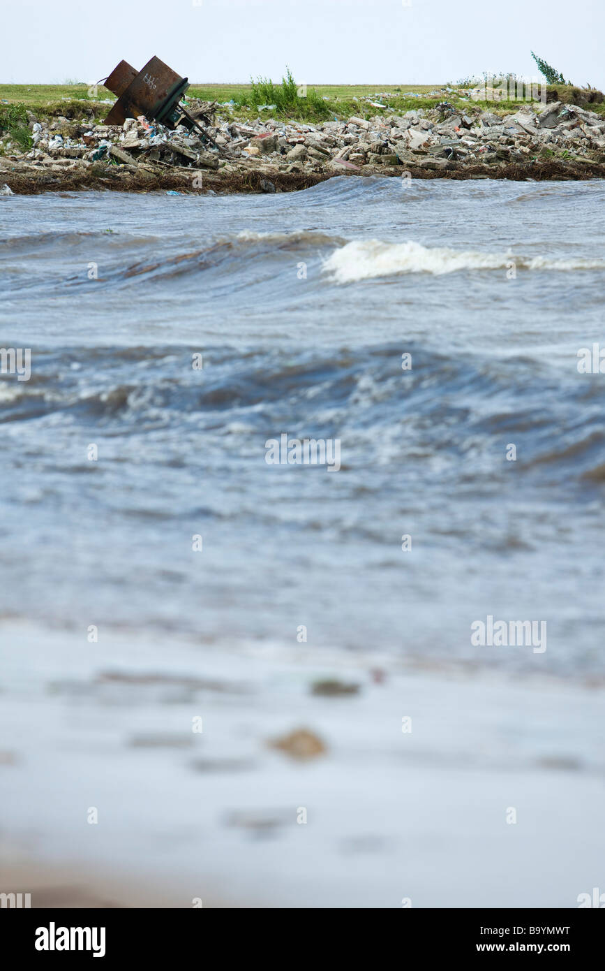 Polluted lakes hi-res stock photography and images - Alamy