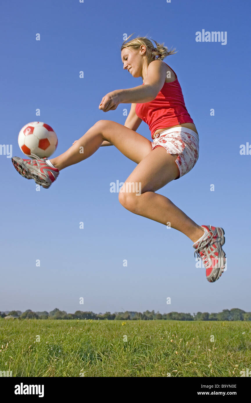 Ball acrobatics hi-res stock photography and images - Alamy