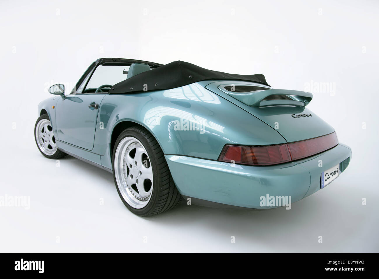 Porsche side profile hi-res stock photography and images - Alamy