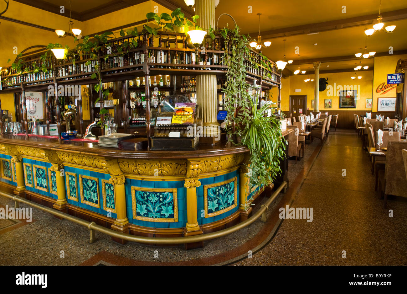 Victorian Dining Room High Resolution Stock Photography and Images - Alamy