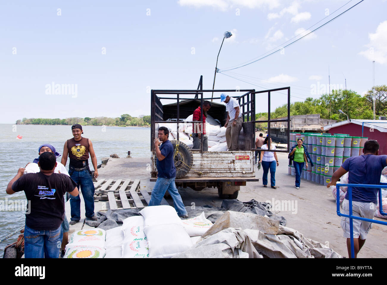 Rice Loading Stock Photos & Rice Loading Stock Images - Alamy
