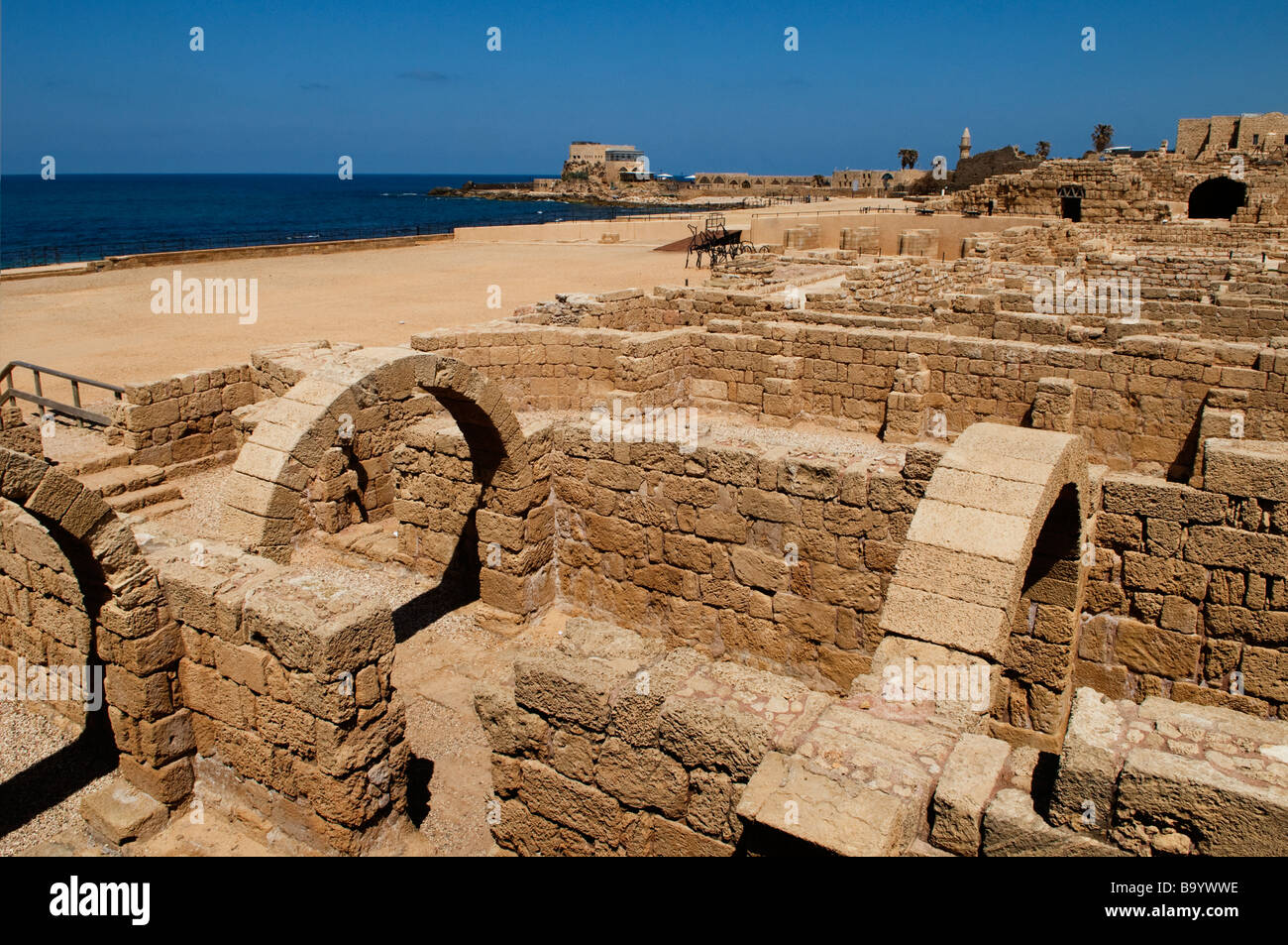 Waterside archaeology hi-res stock photography and images - Alamy