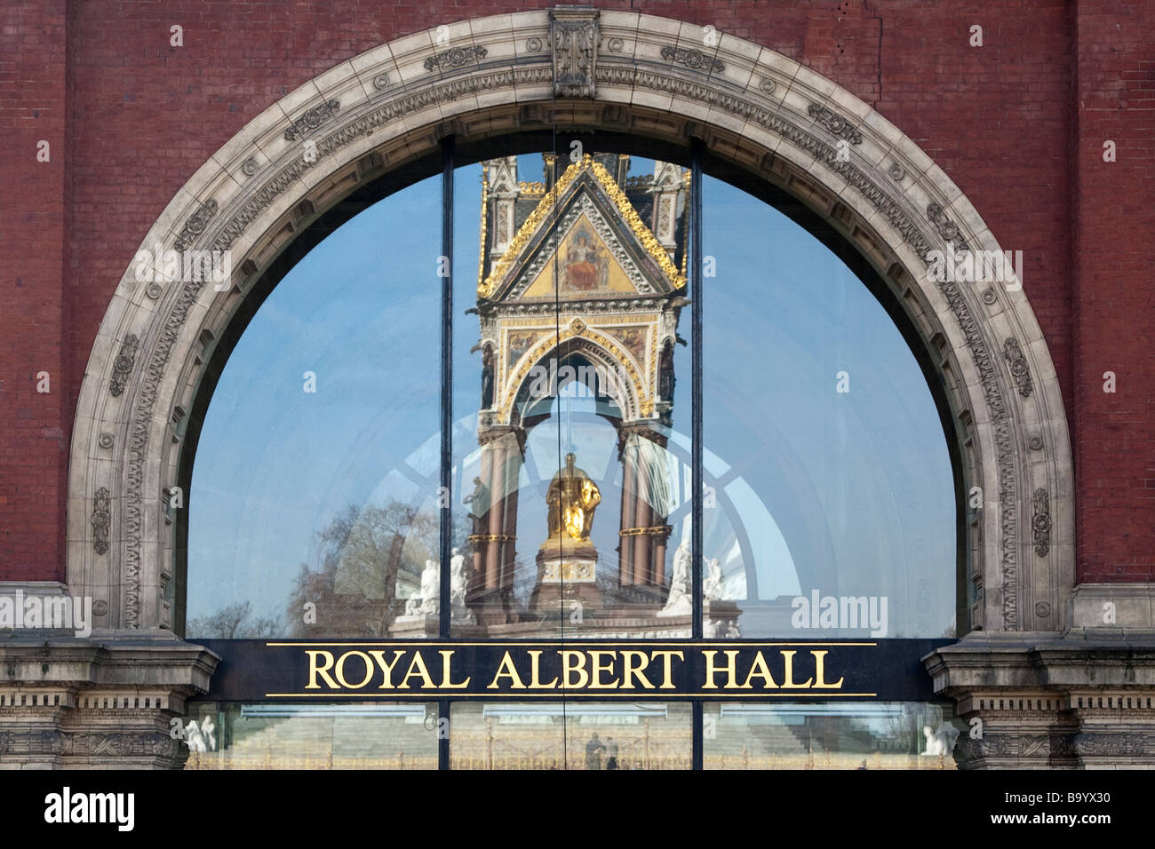 Albert memorial entrance hi-res stock photography and images - Alamy