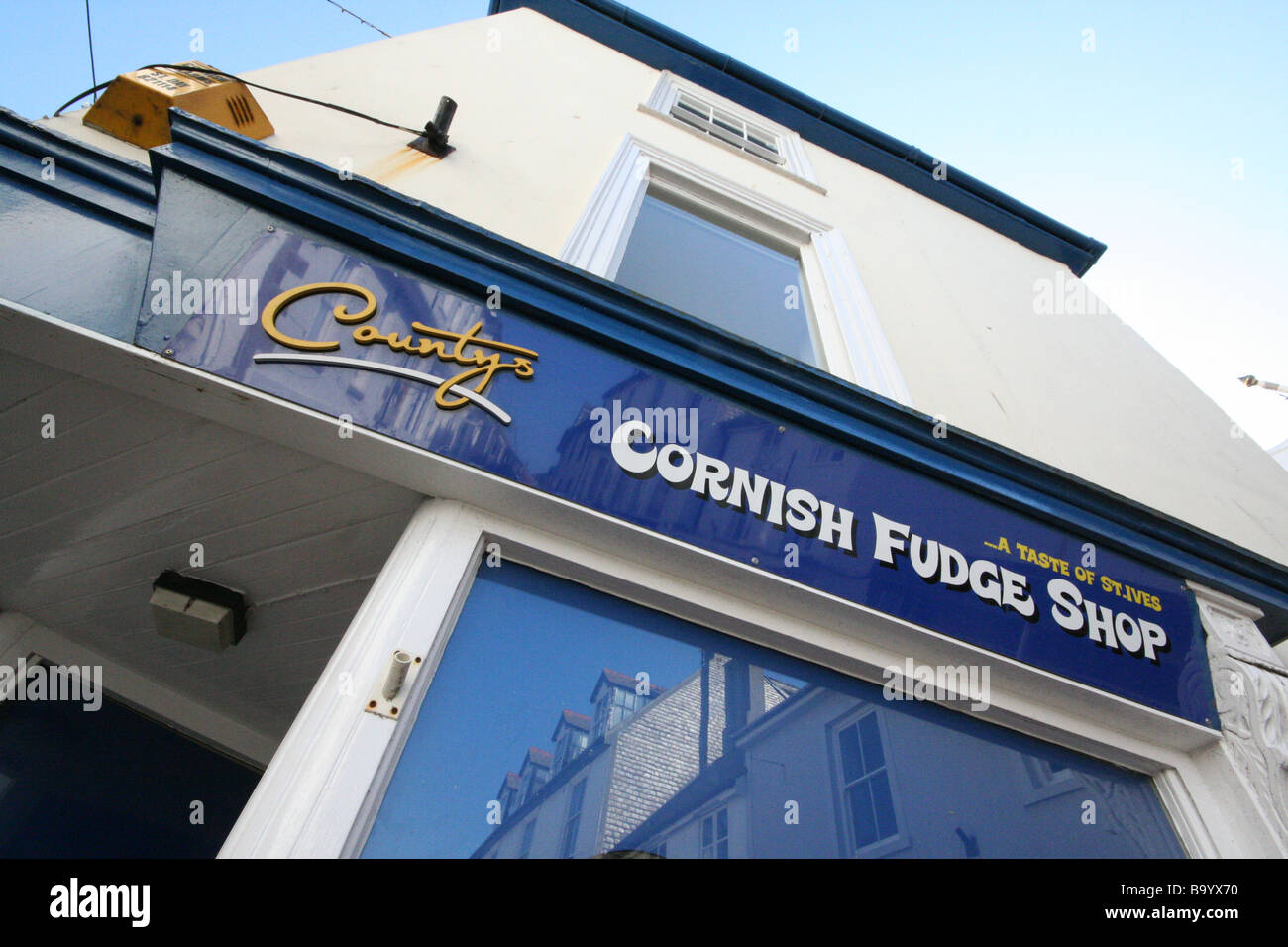 Cornish Fudge Shop Sign Stock Photo - Alamy