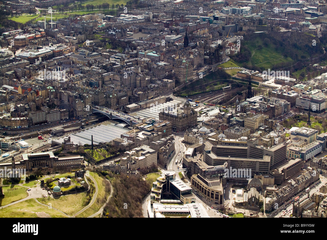 aerial photograph of edinburgh city centre Stock Photo - Alamy