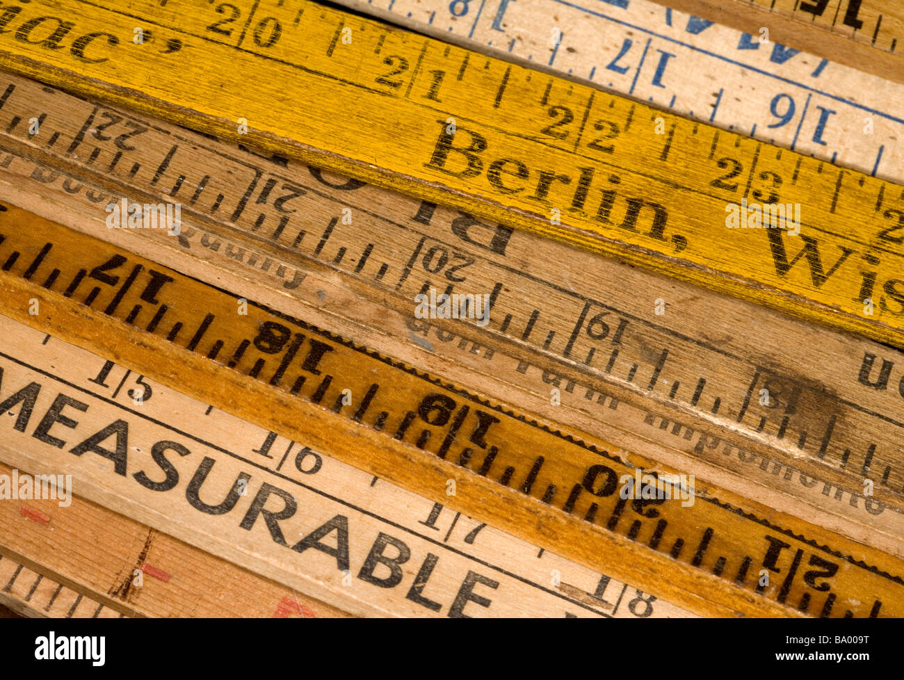 Rulers numbers hi-res stock photography and images - Alamy