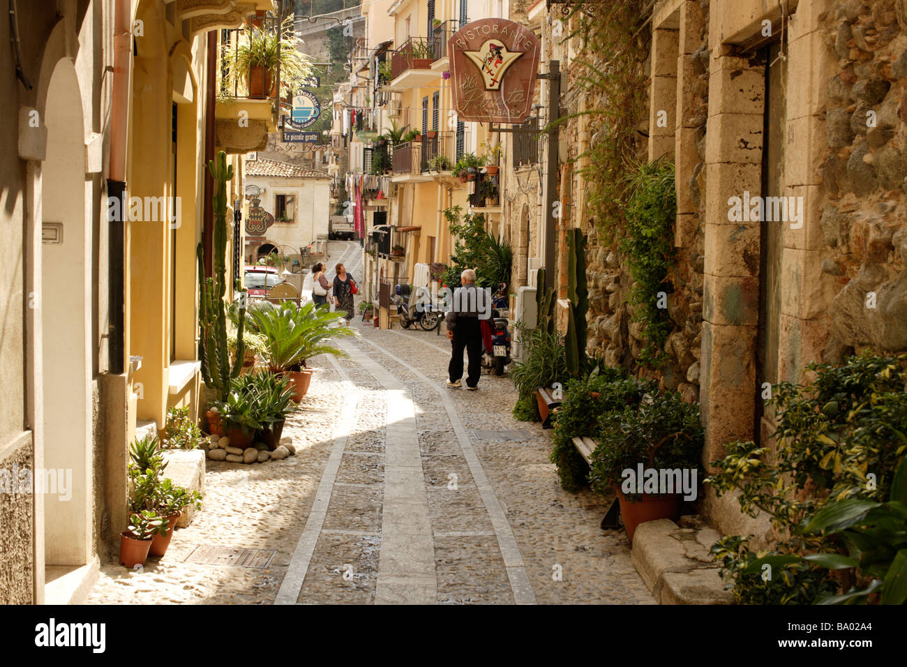 Snickleways hi-res stock photography and images - Alamy