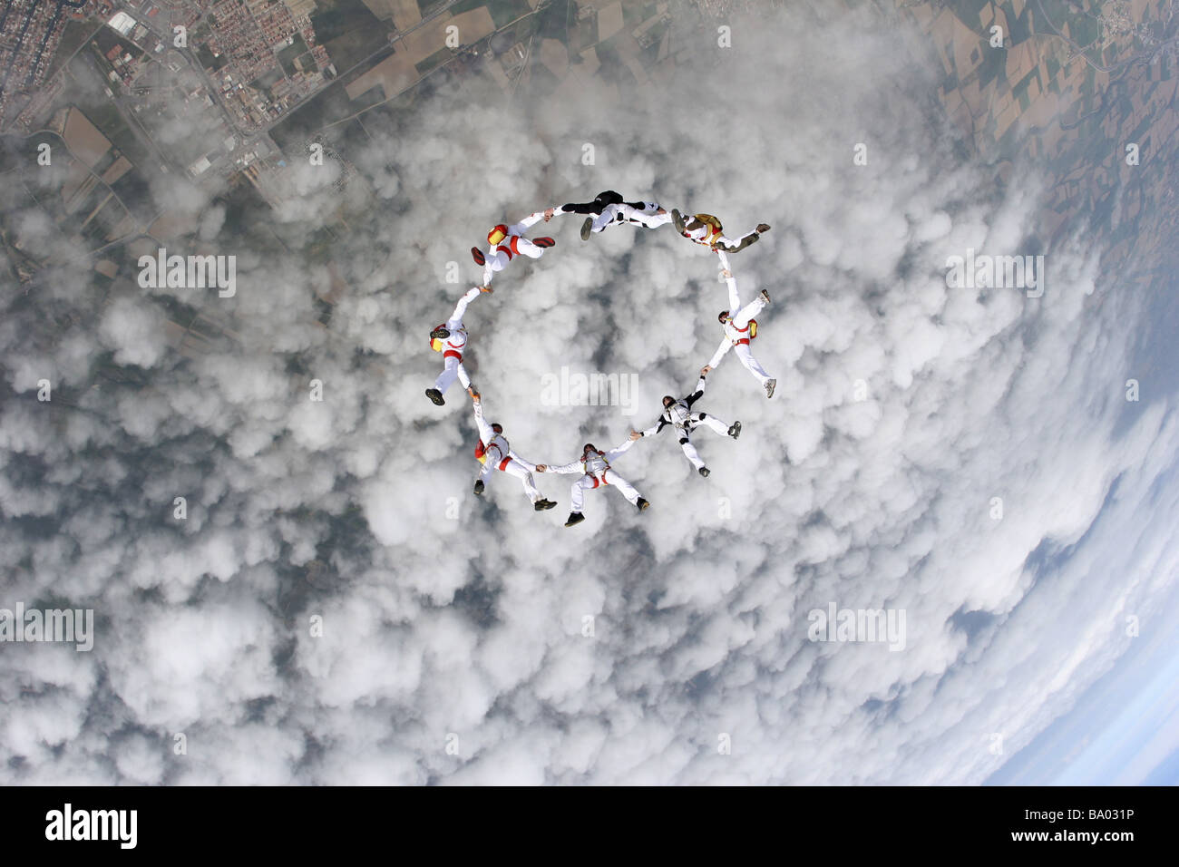Skydiving circle hi-res stock photography and images - Alamy