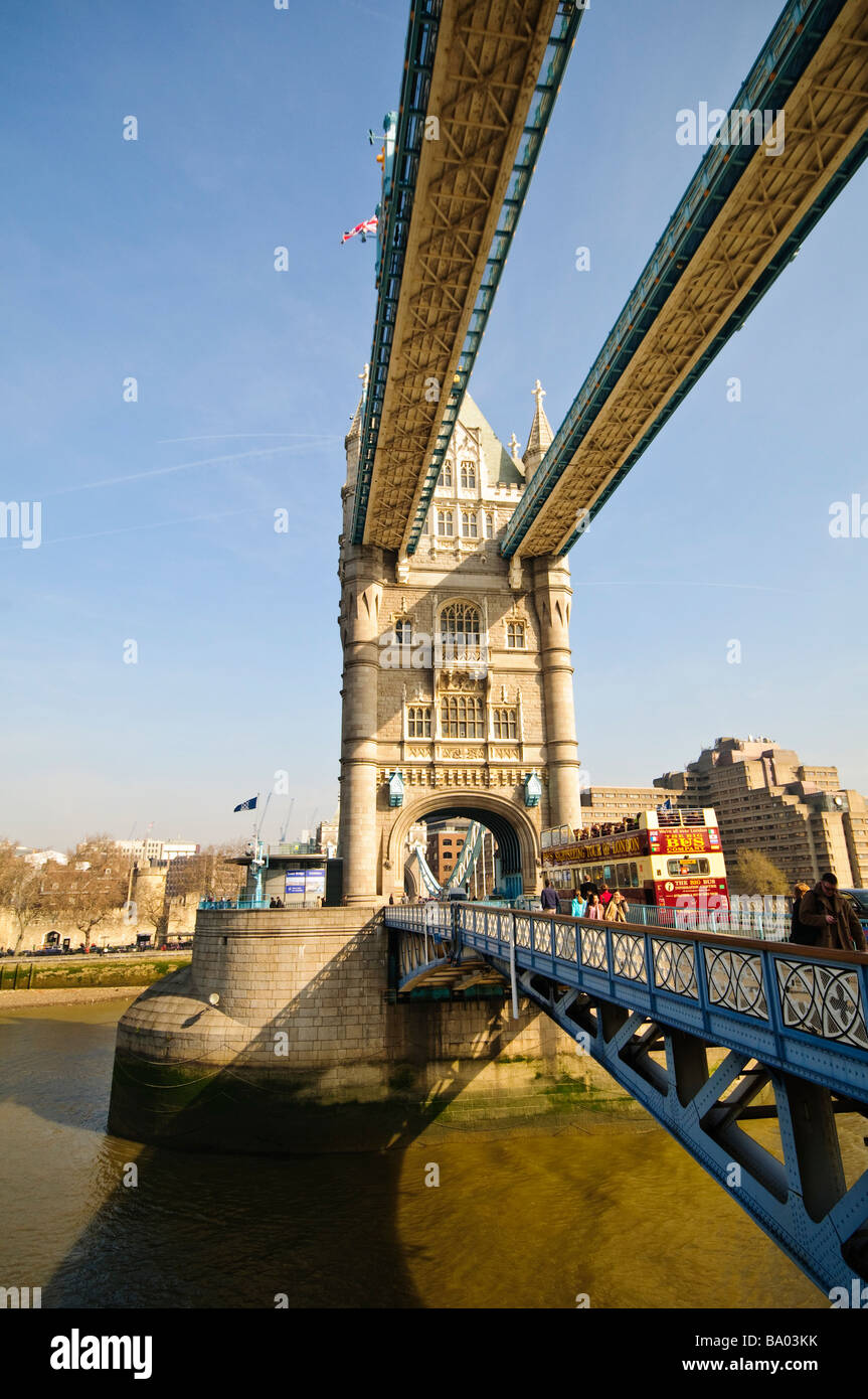 Bascule and suspension bridge iconic symbol of london hi-res stock ...
