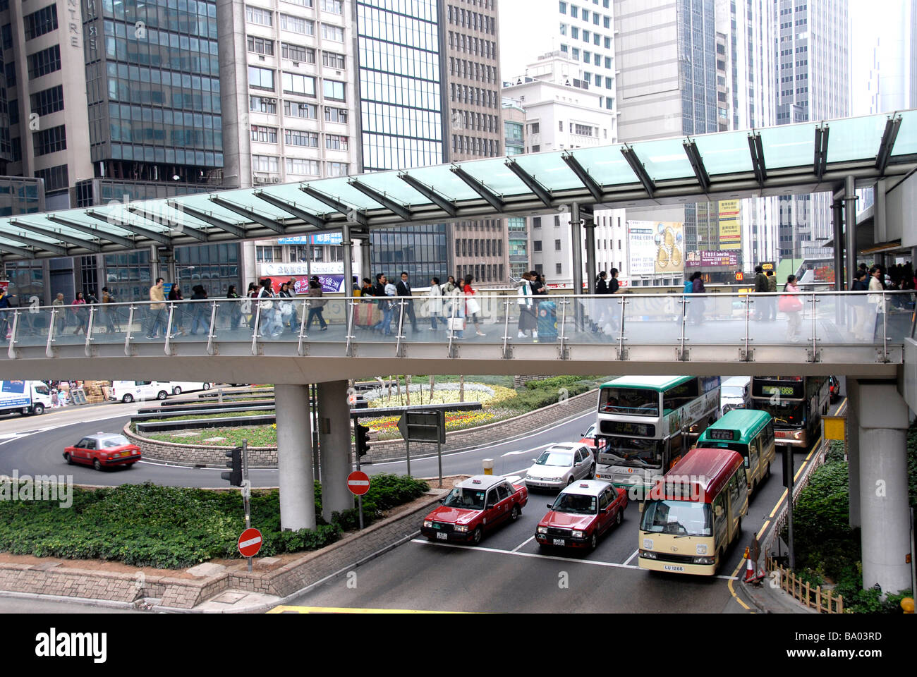 Connaught bridge hi-res stock photography and images - Alamy