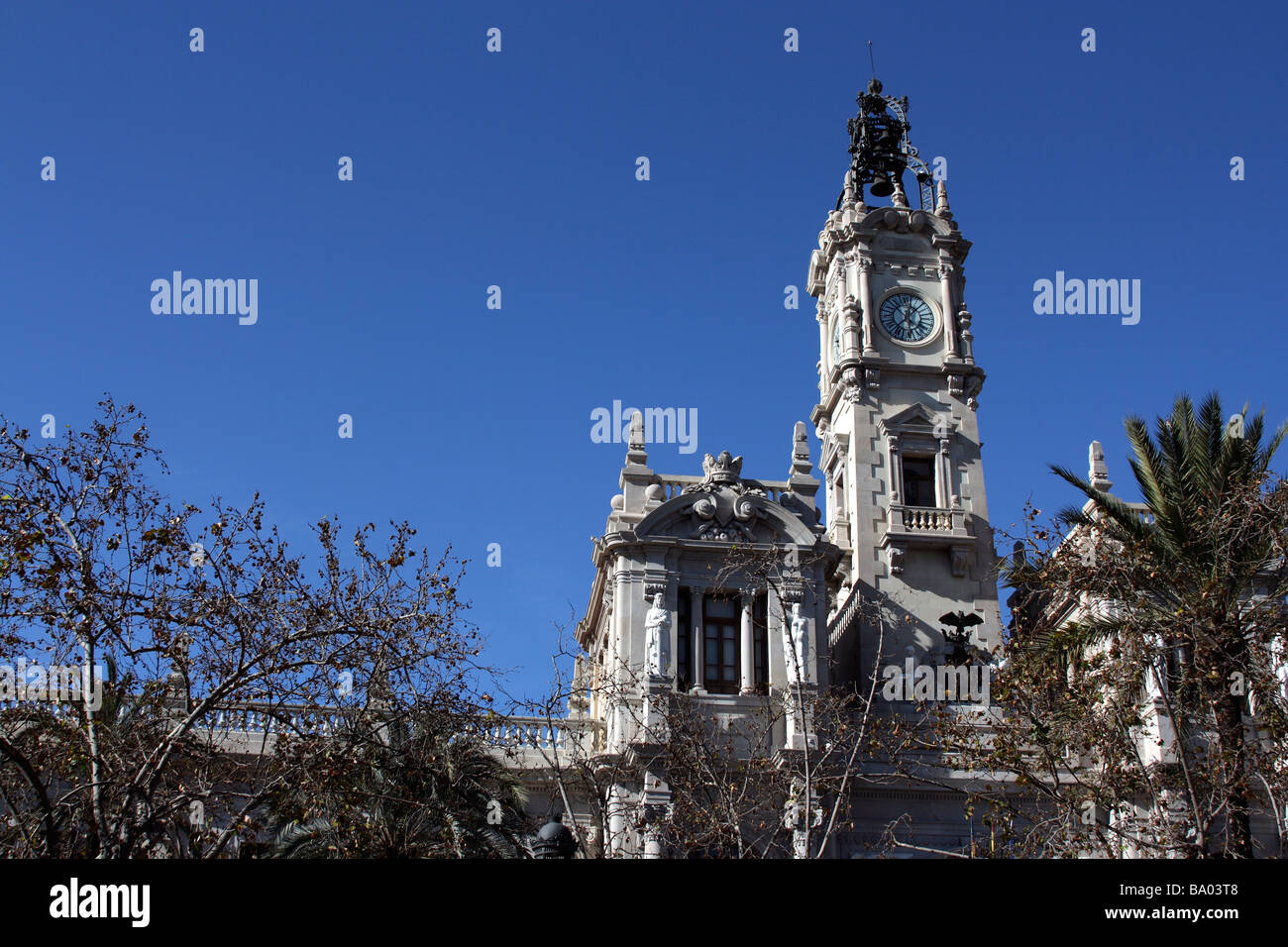 Valencia city hall iconic hi-res stock photography and images - Alamy