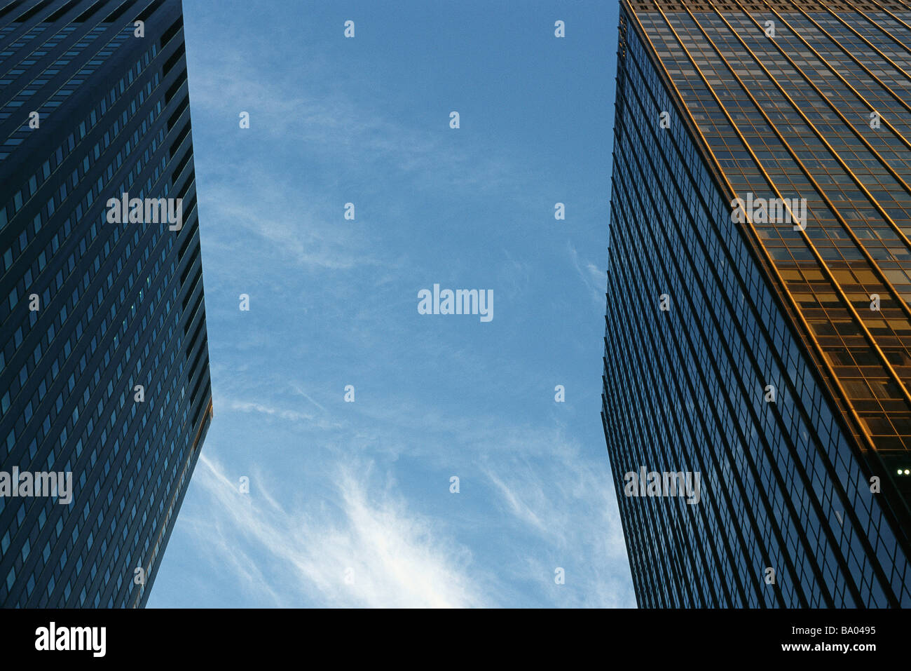 High rise building images hi-res stock photography and images - Alamy