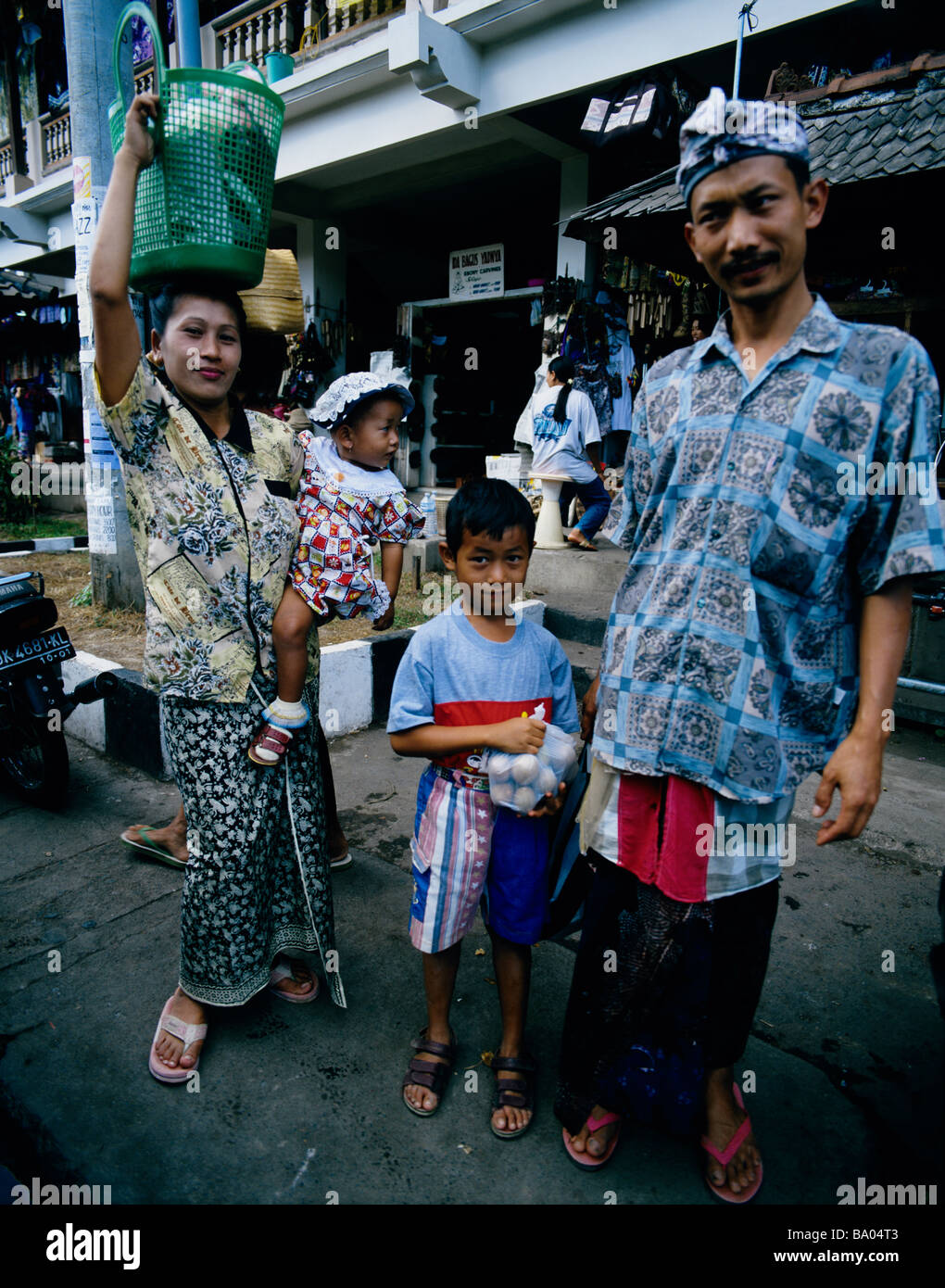 Indonesia Bali Local People in Traditional Costume Stock Photo - Alamy