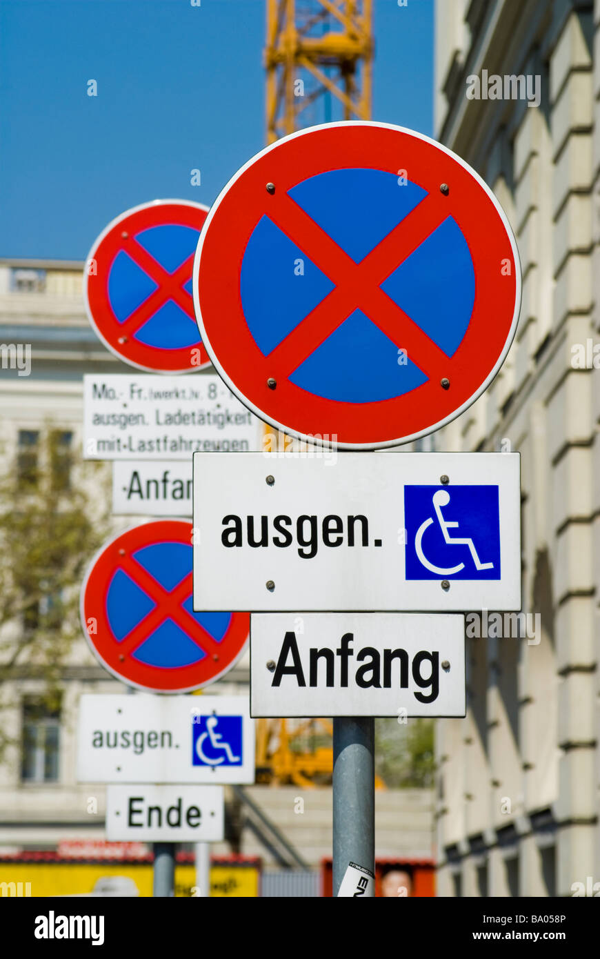 Vienna austria road sign no hi-res stock photography and images - Alamy