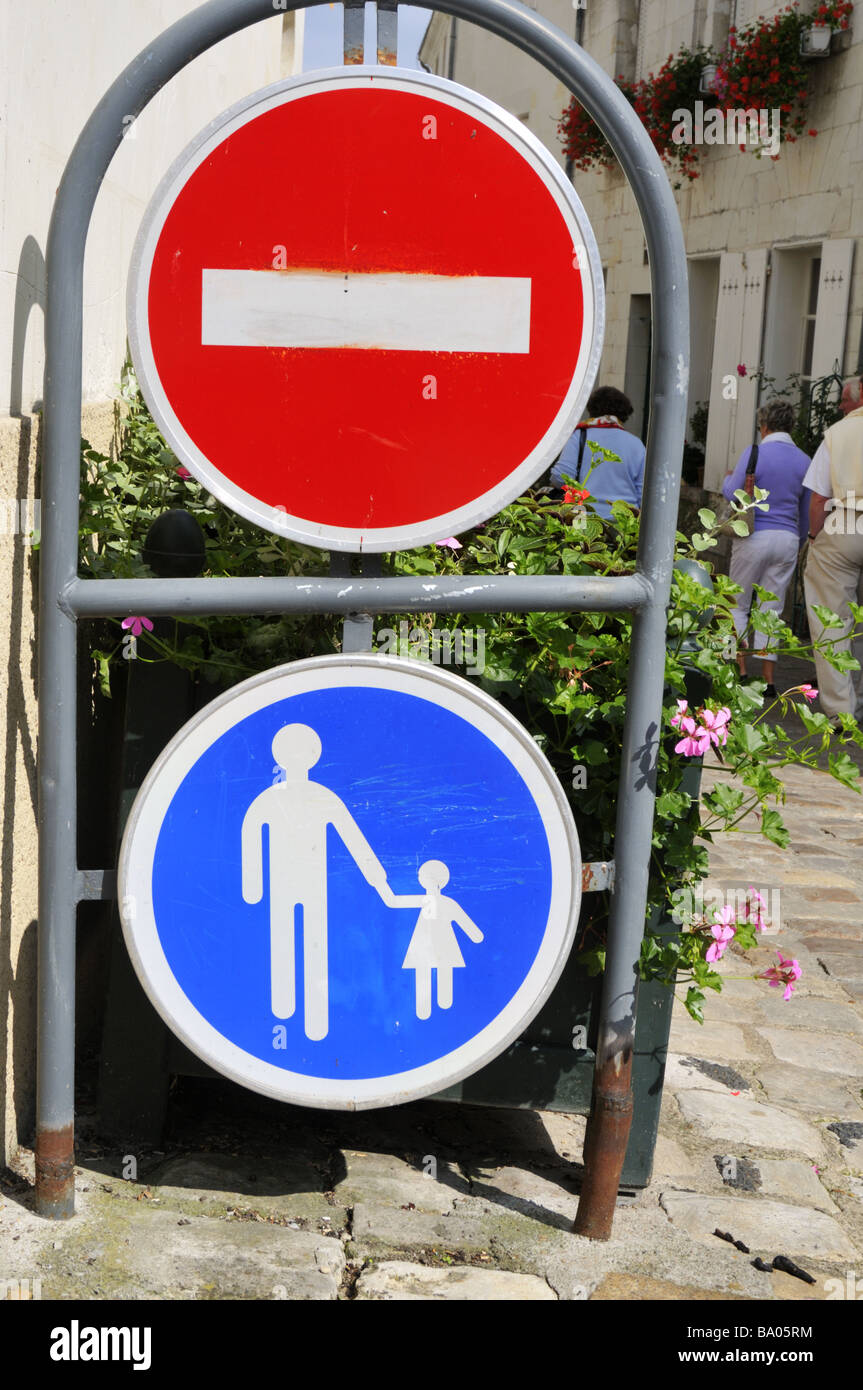 French no entry sign hi-res stock photography and images - Alamy