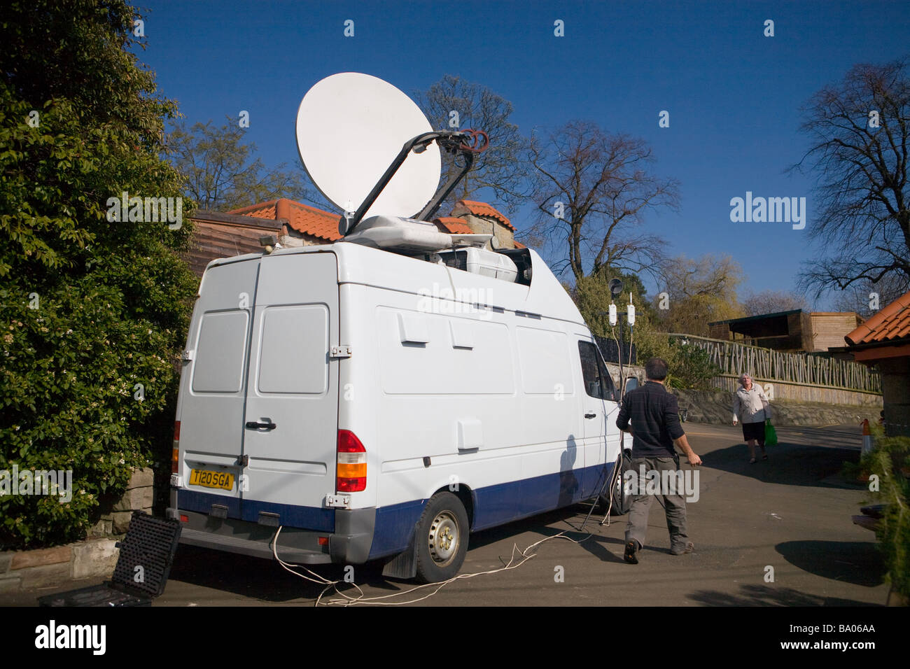 Outside Broadcasting Van Stock Photos & Outside Broadcasting Van Stock ...