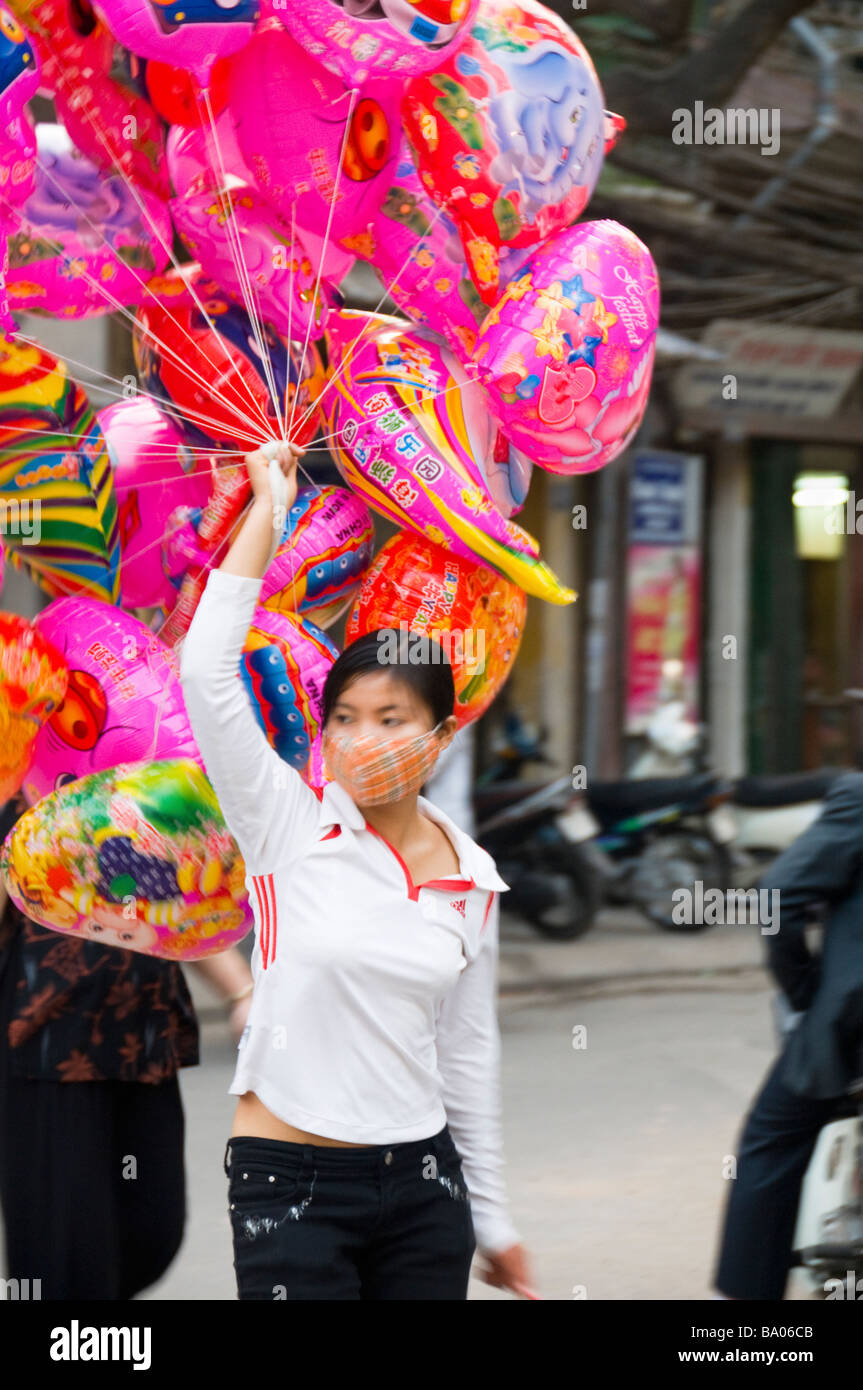 Balloon vendor hi-res stock photography and images - Alamy