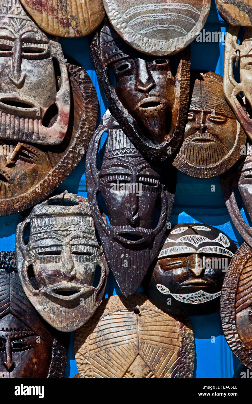 Old african masks hi-res stock photography and images - Alamy