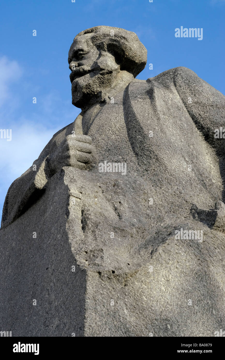 Communist statue moscow hi-res stock photography and images - Alamy