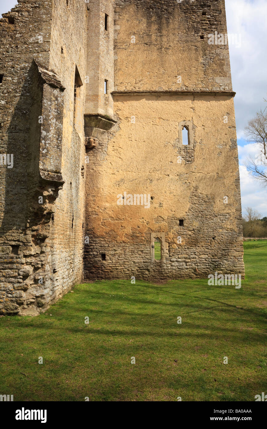 Wall Detail Minster Lovell Hall built by Lord William Lovell in the ...