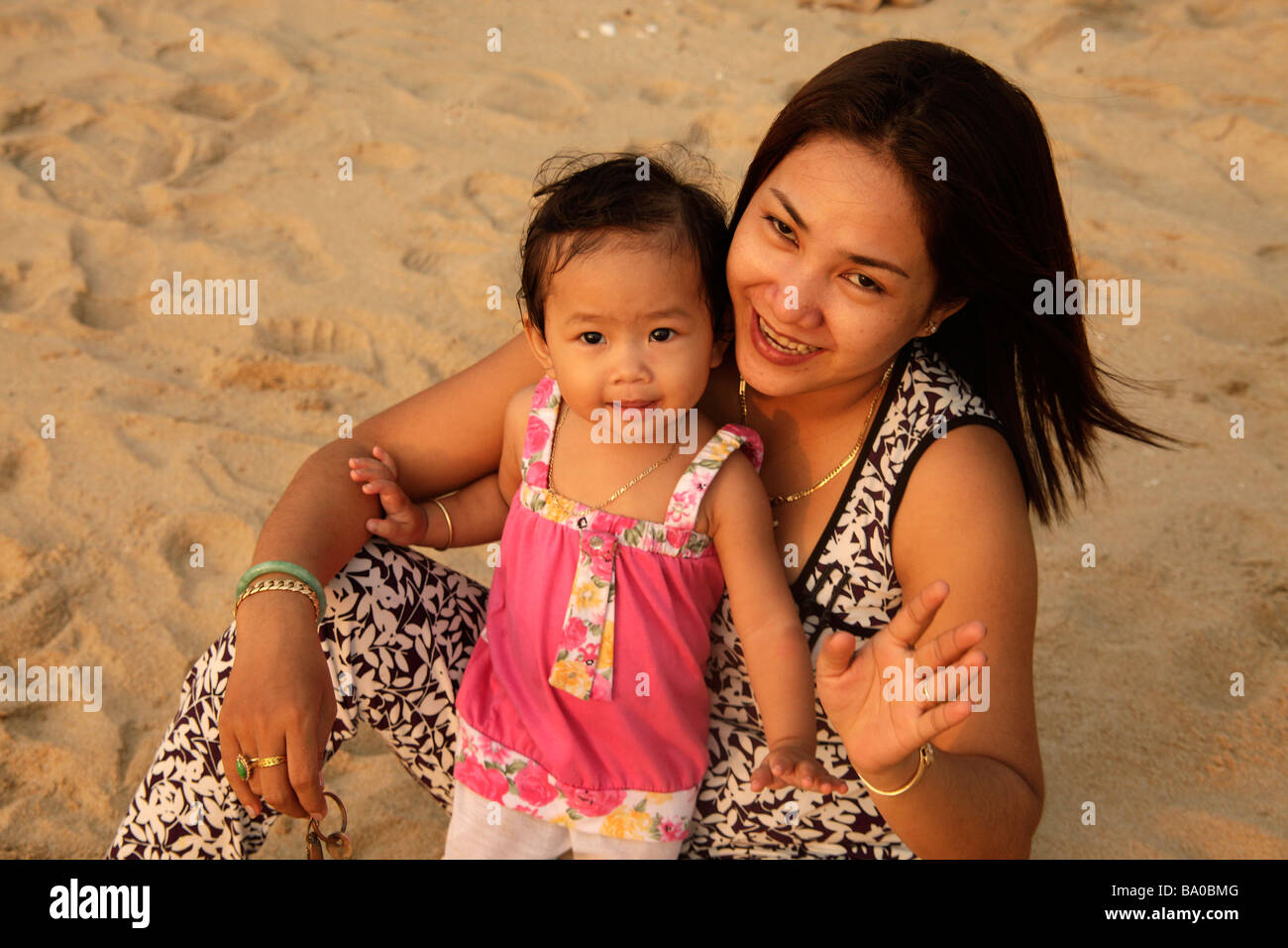 Dong family hi-res stock photography and images - Alamy