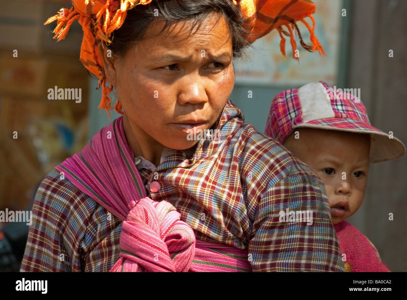Pa-O tribal woman at Aungban market in Shan State, Myanmar (Burma Stock ...