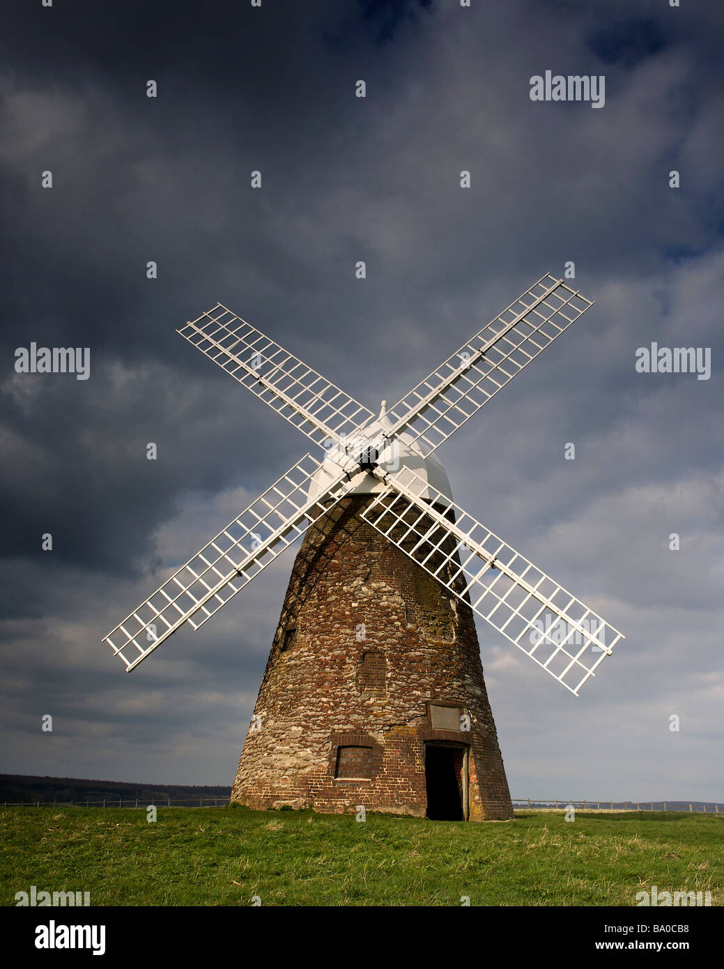 Halnaker windmill, sussex hi-res stock photography and images - Alamy Halnaker windmill, sussex hi-res stock photography and images - Alamy