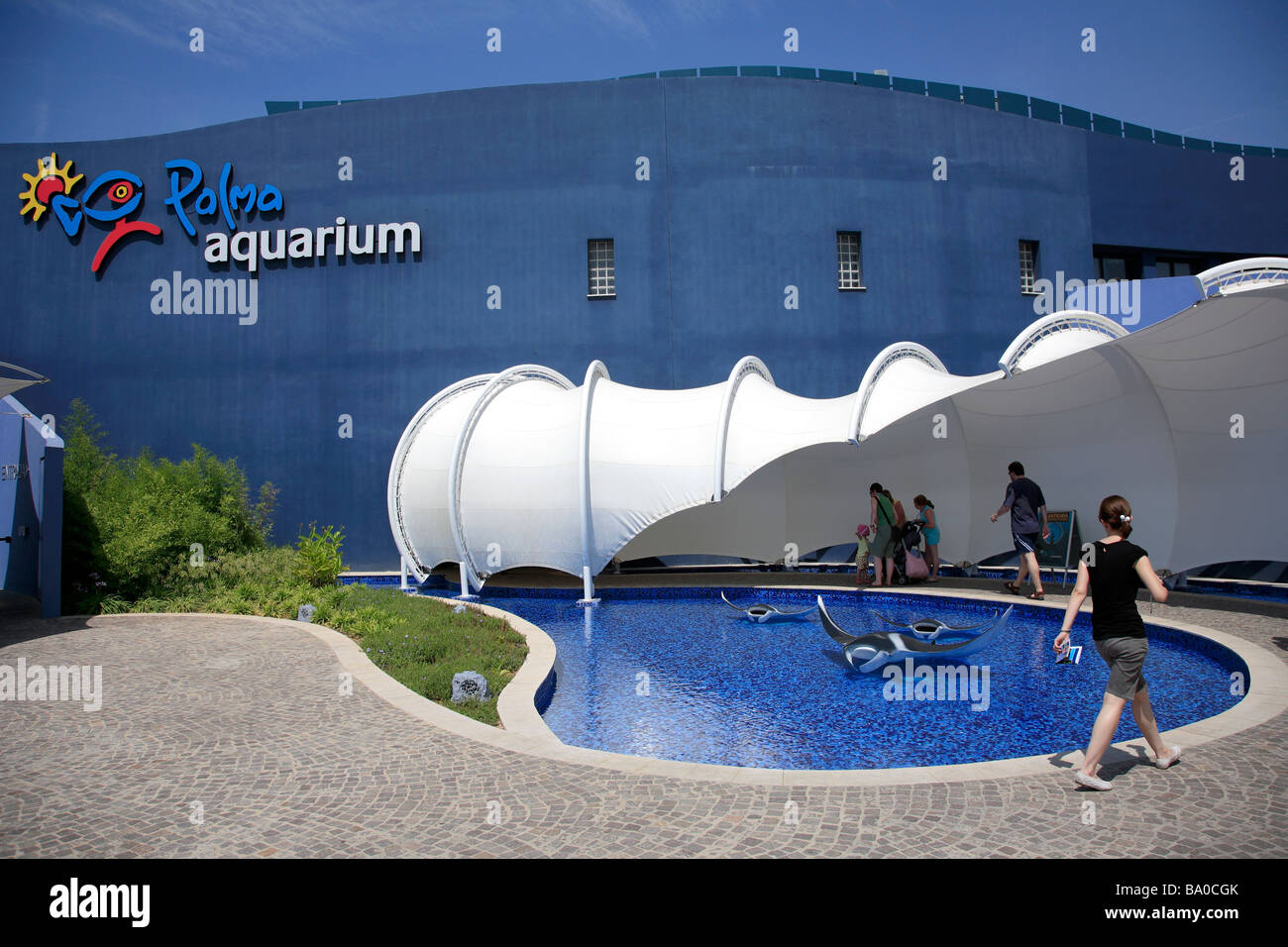 Entrance gate seaworld hi-res stock photography and images - Alamy