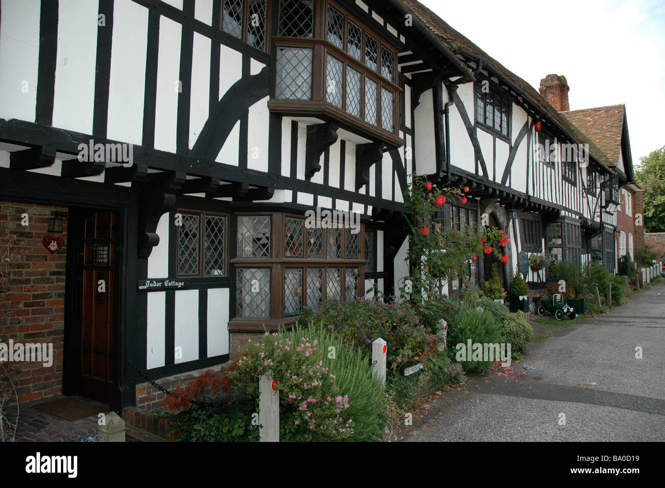Tudor village kent hi-res stock photography and images - Alamy