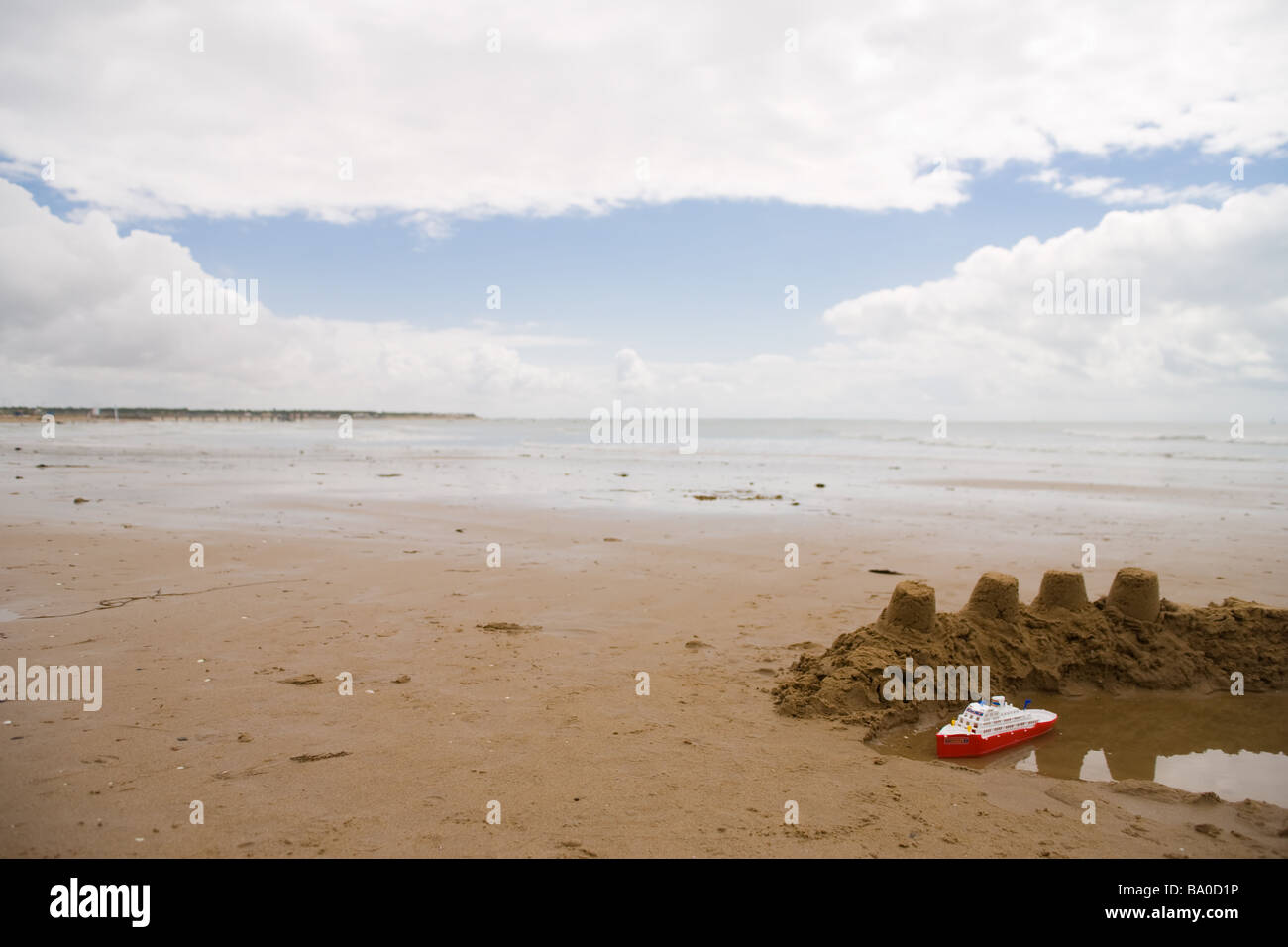 Sand castle moat on beach hi-res stock photography and images - Alamy