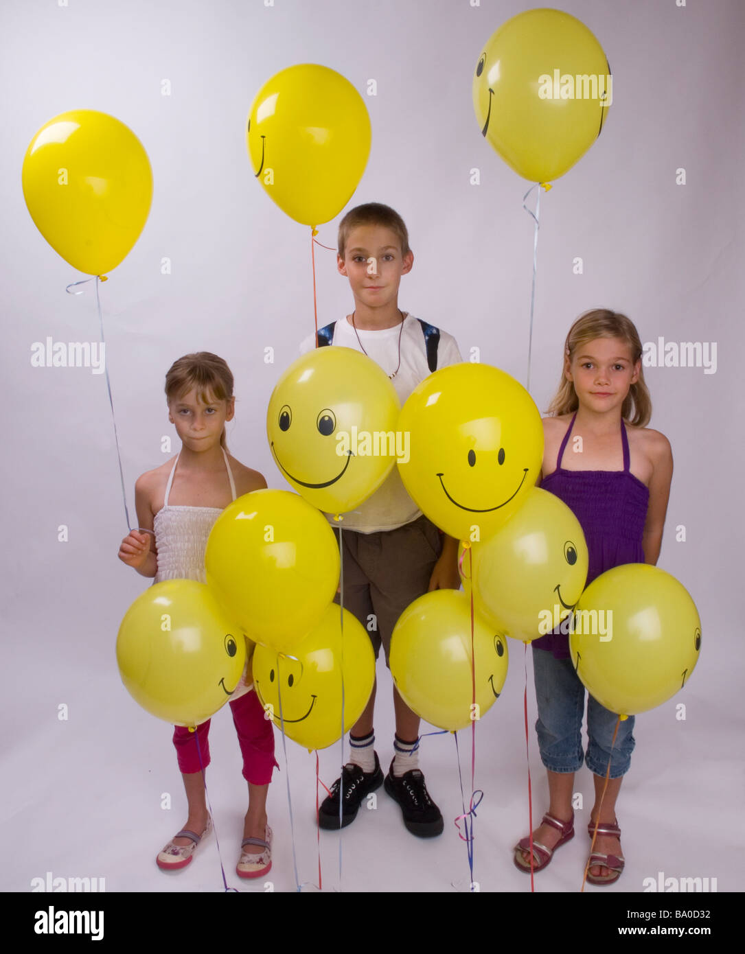 Neutral smiley hi-res stock photography and images - Alamy