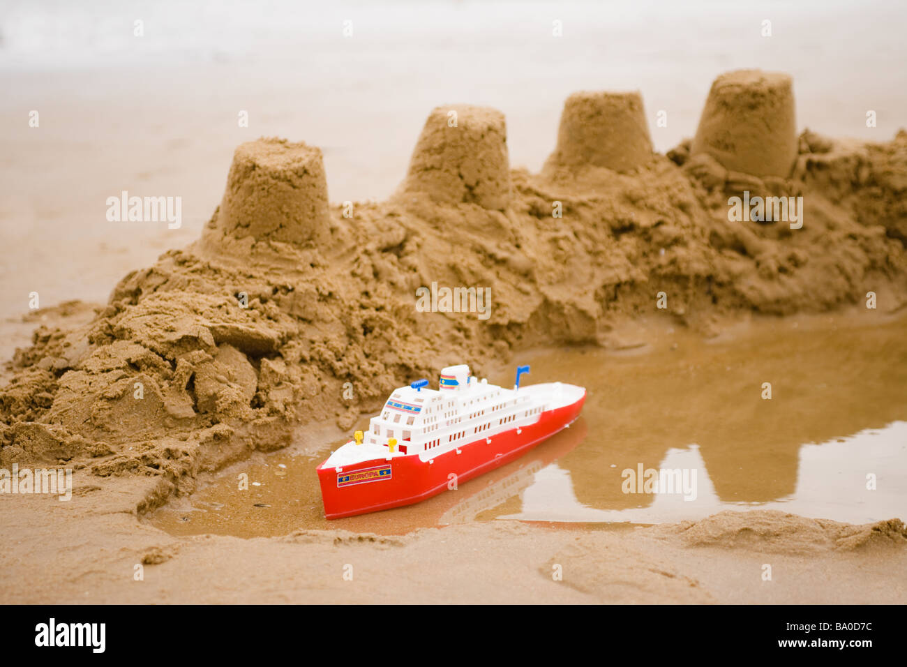 Sand castle on beach with moat hi-res stock photography and images - Alamy