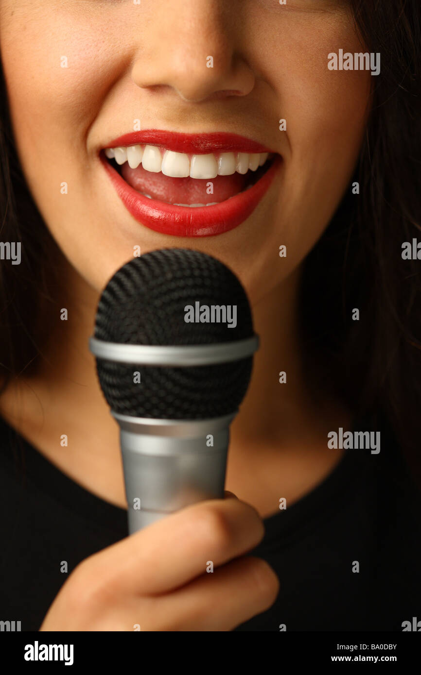 Entertainer stage microphone hi-res stock photography and images - Alamy