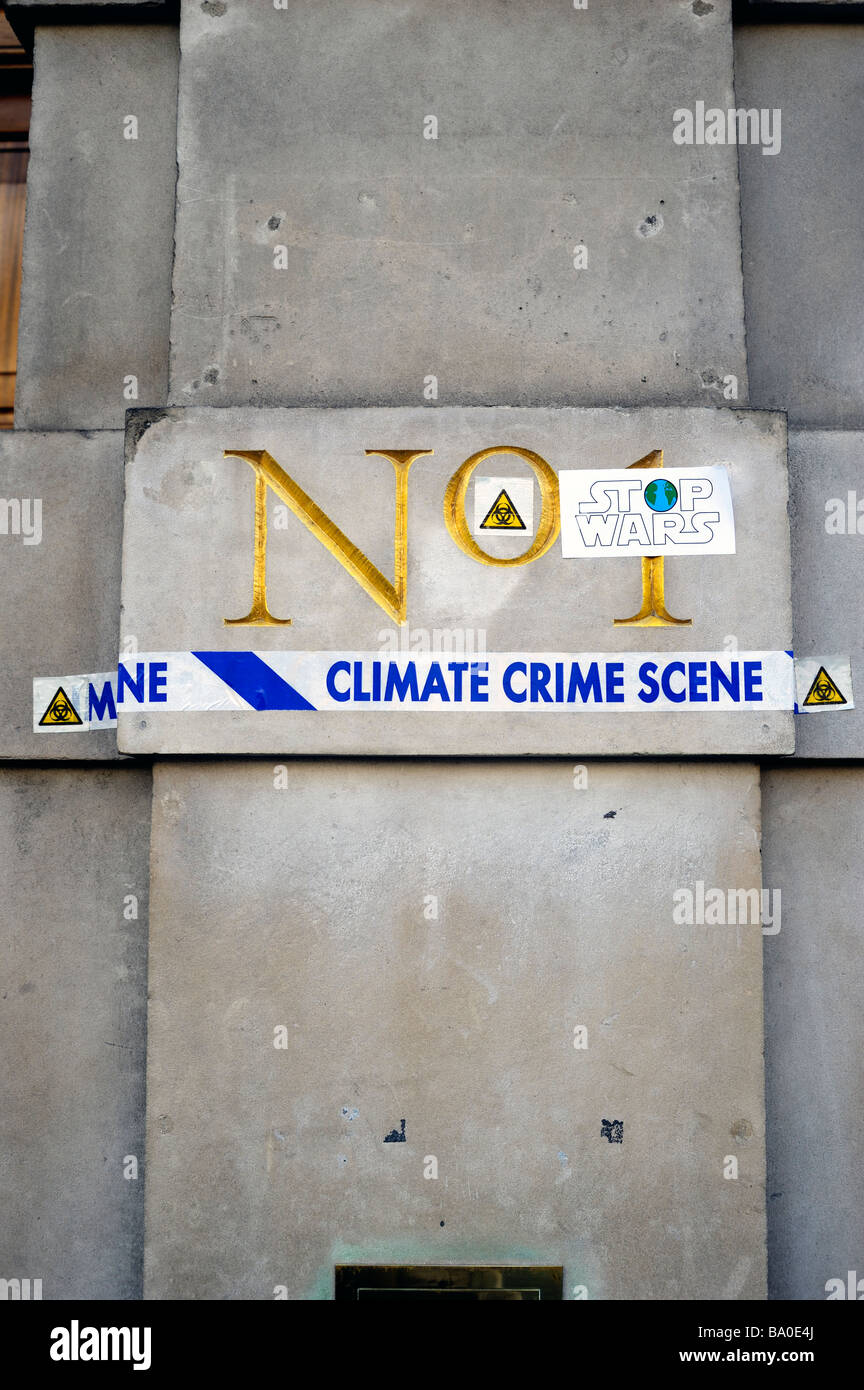 Climate change summit sign hi-res stock photography and images - Alamy