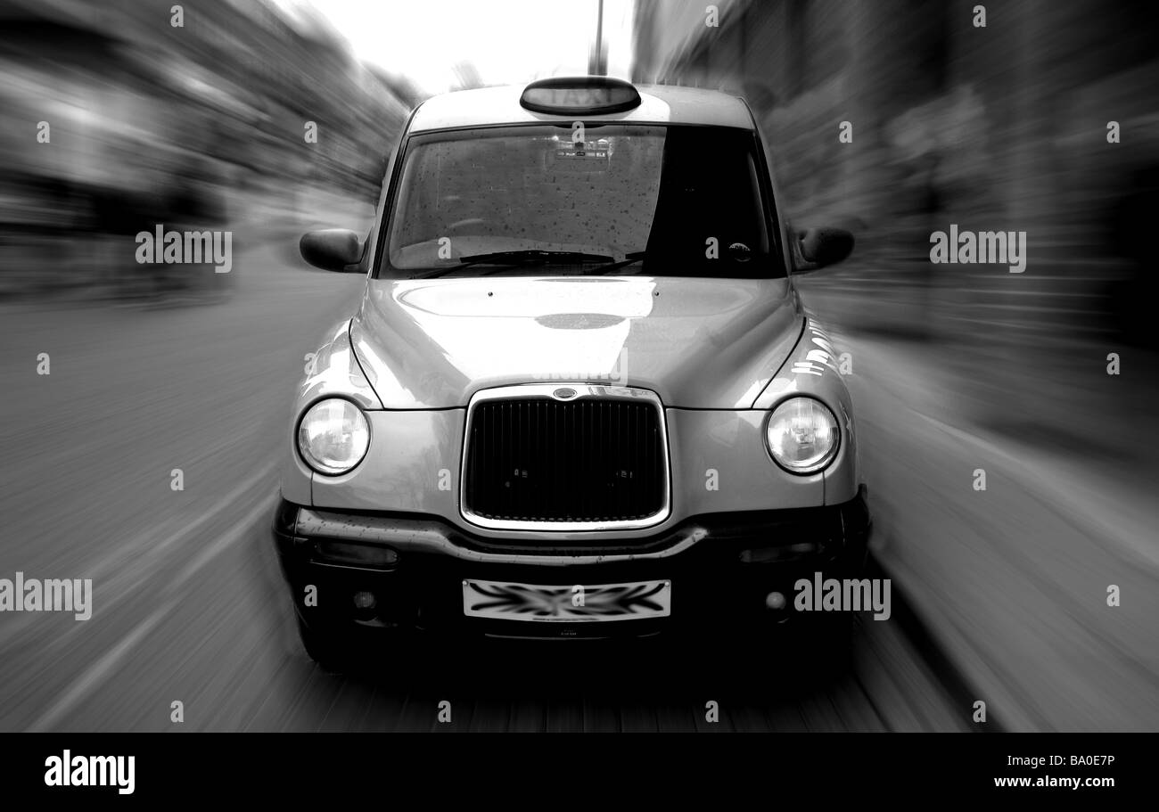 London taxi cab front on Black and White Stock Photos & Images - Alamy