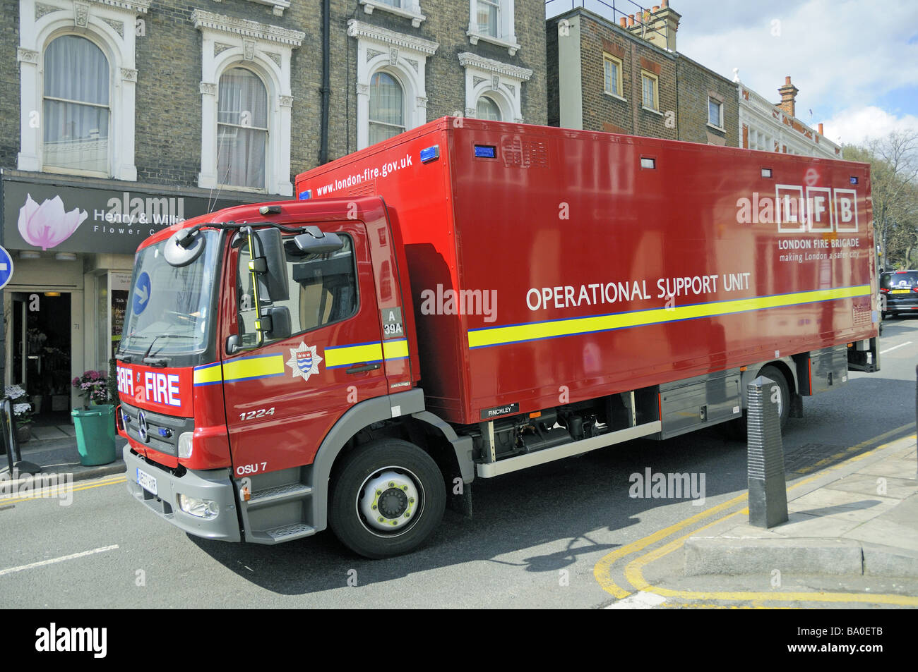 Fire engine operational support unit on emergency call London England ...