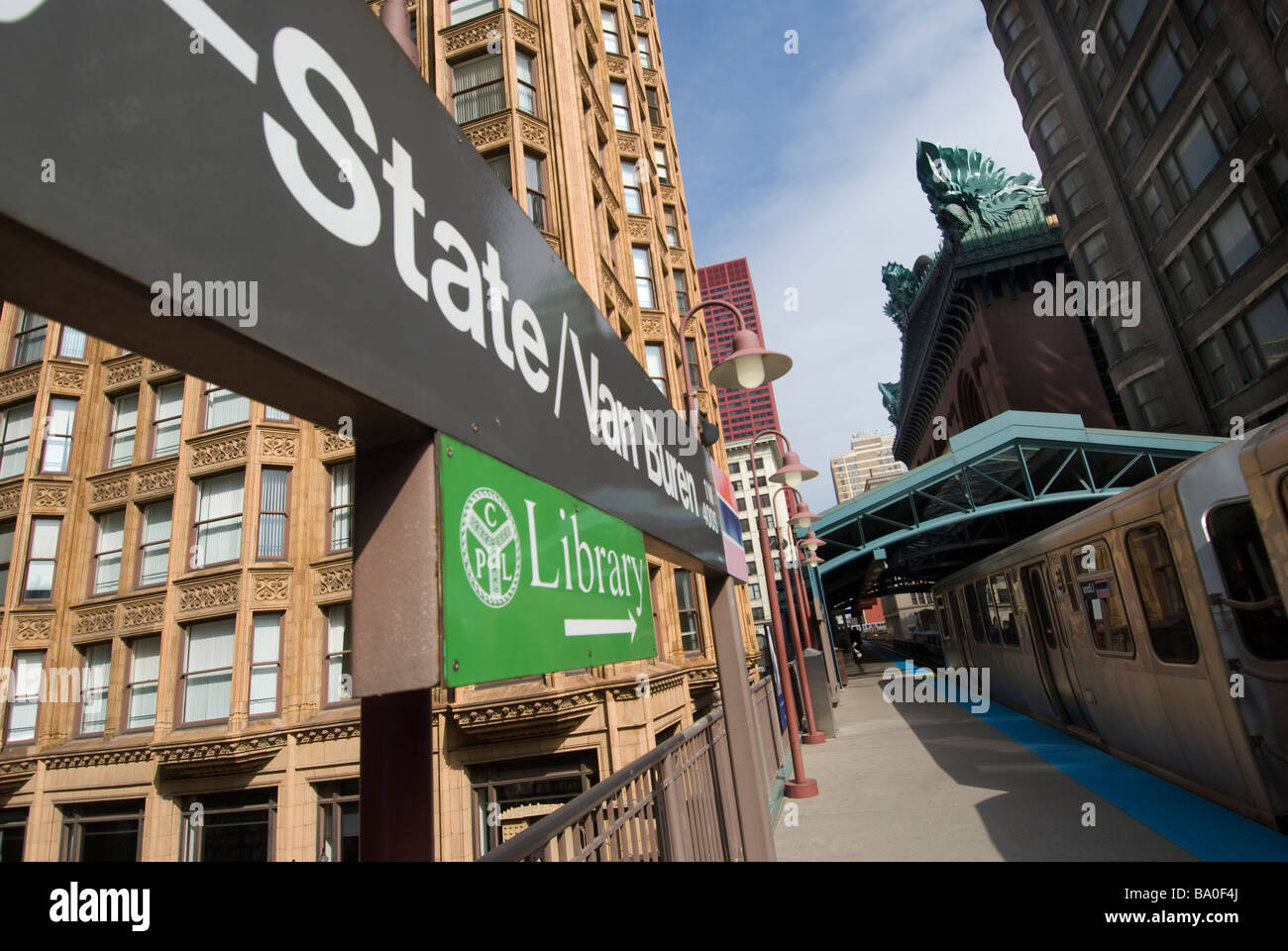 Chicago library train hi-res stock photography and images - Alamy