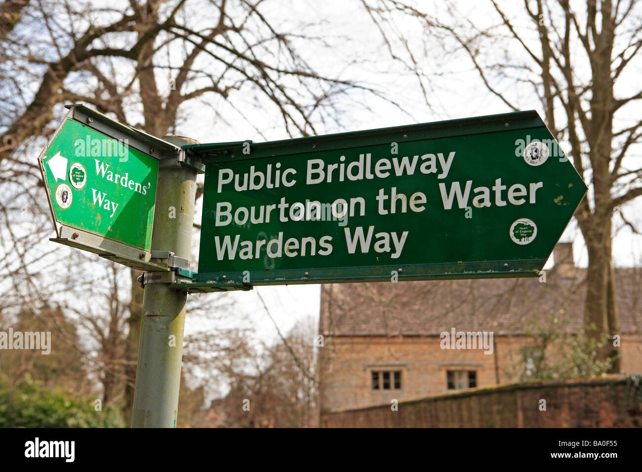 Signpost to the cotswolds hi-res stock photography and images - Alamy