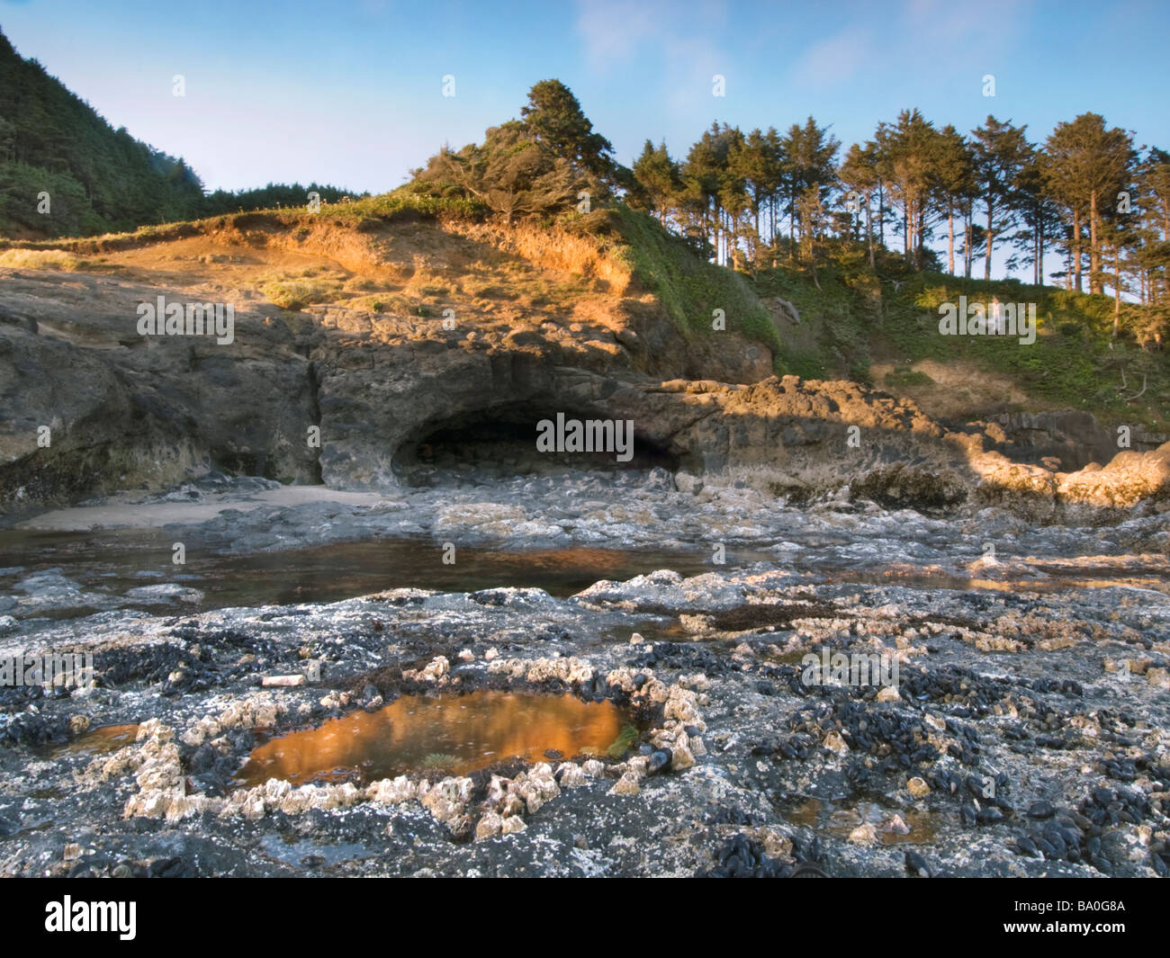 Cavernous landscape hi-res stock photography and images - Alamy
