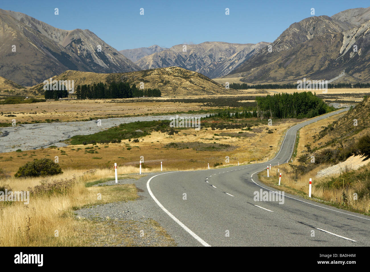 Winding road through the alps hi-res stock photography and images - Alamy