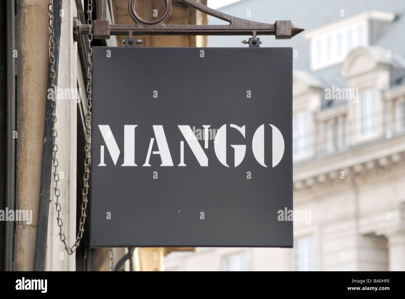 Mango shop hi-res stock photography and images - Alamy